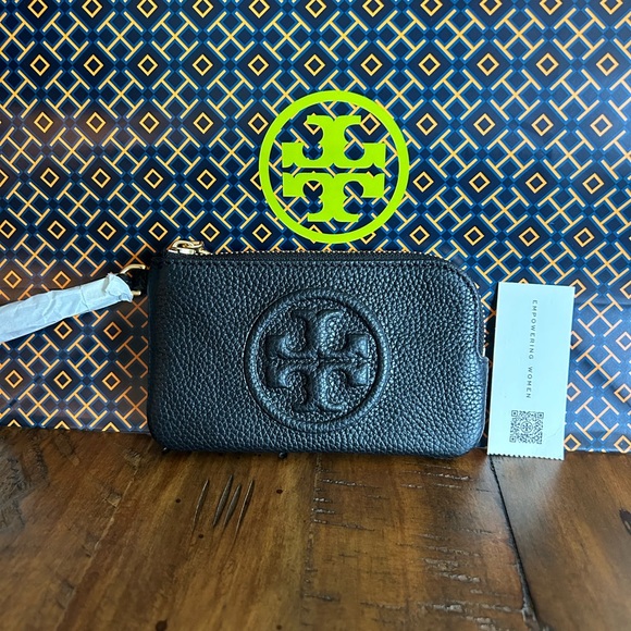 Tory Burch | Bags | Tory Burch Perry Bombe Card Case Wallet Black Gold ...